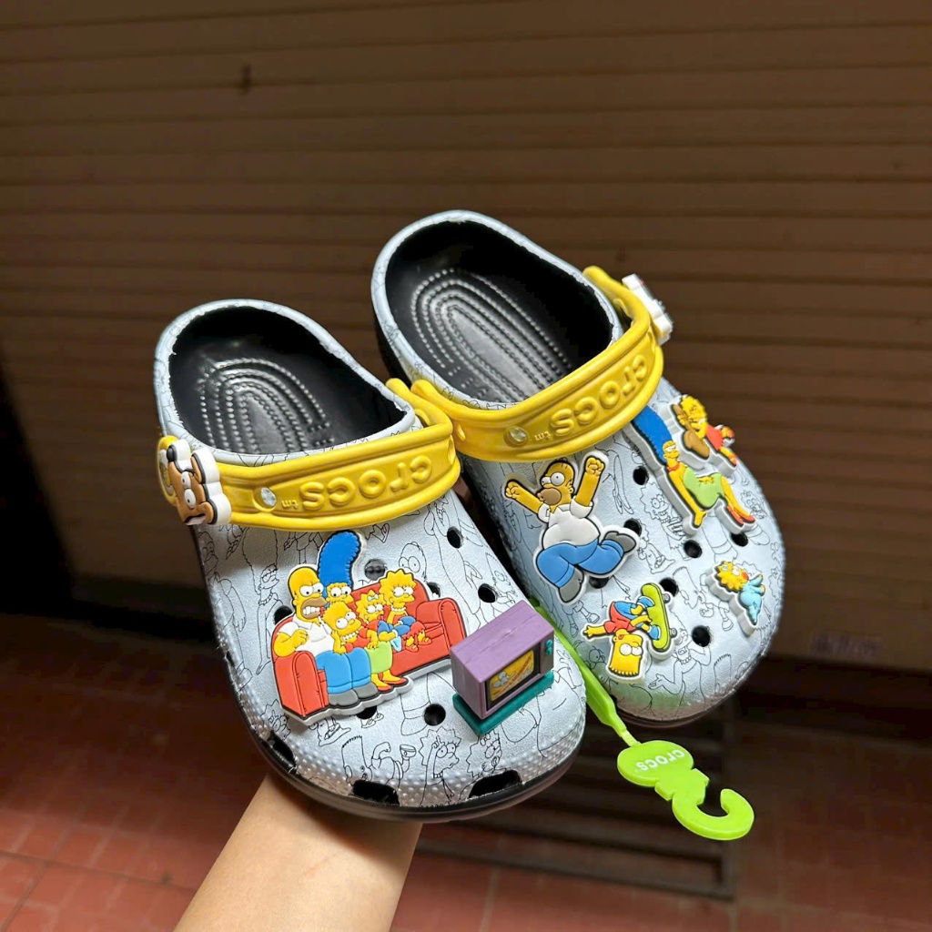 Dép Crocs The Simpsons | Shopee Việt Nam