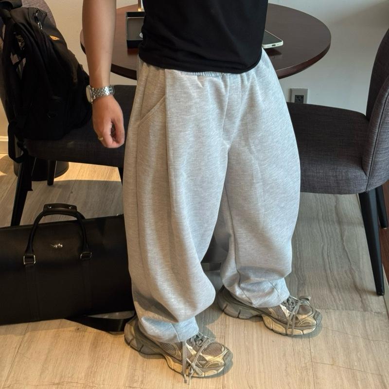 VAULT SWEATPANTS - Quần nỉ 2 da double layers Whose Studio | Shopee ...