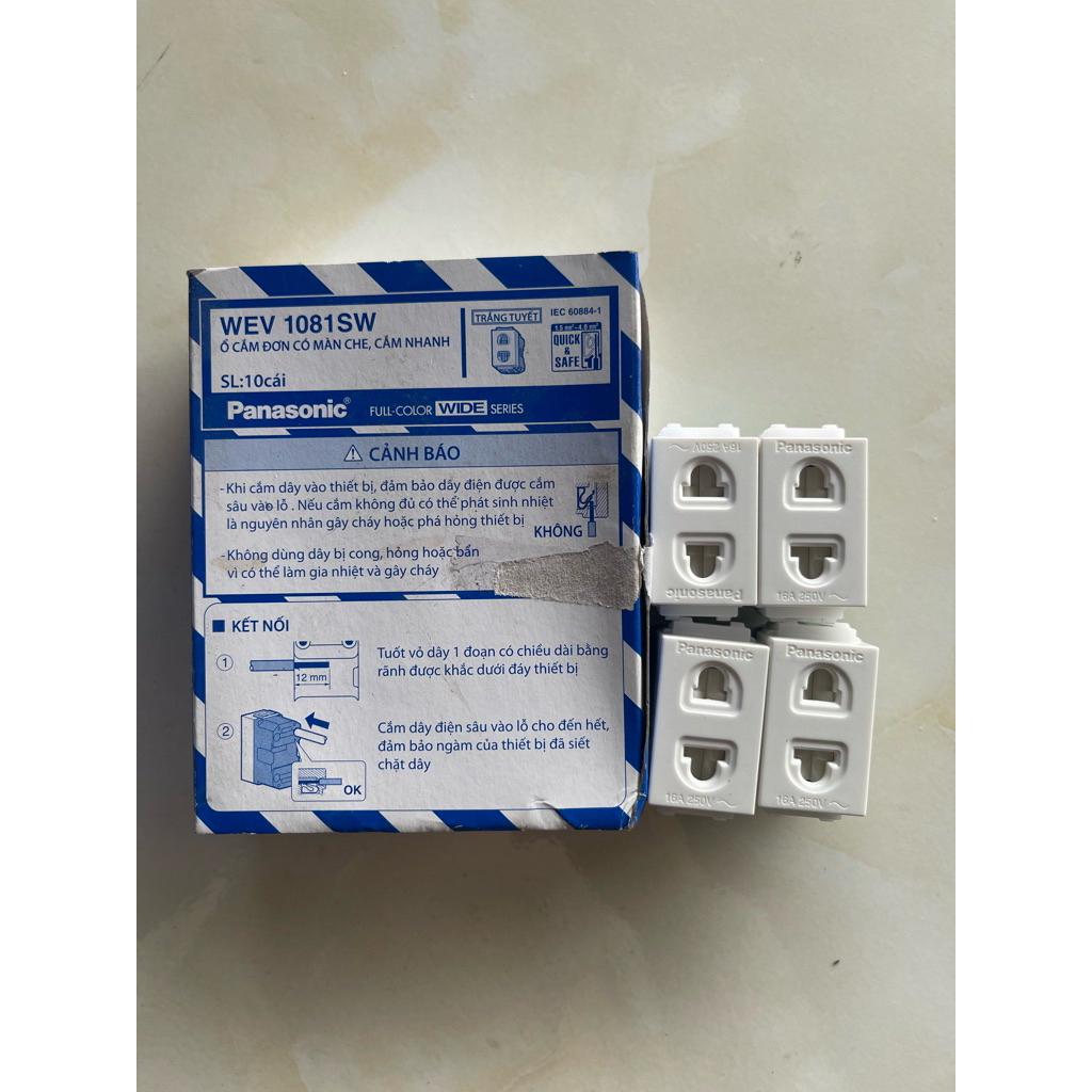 Ổ cắm đơn 2 chấu có màn che Panasonic WEV1081-7SW | Shopee Việt Nam