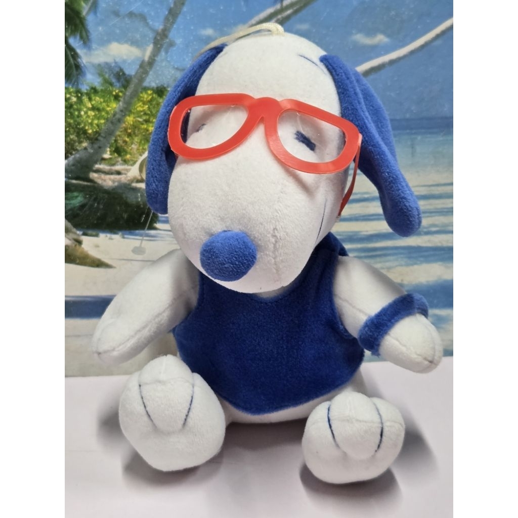 Gấu bông snoopy đeo kính | Shopee Việt Nam