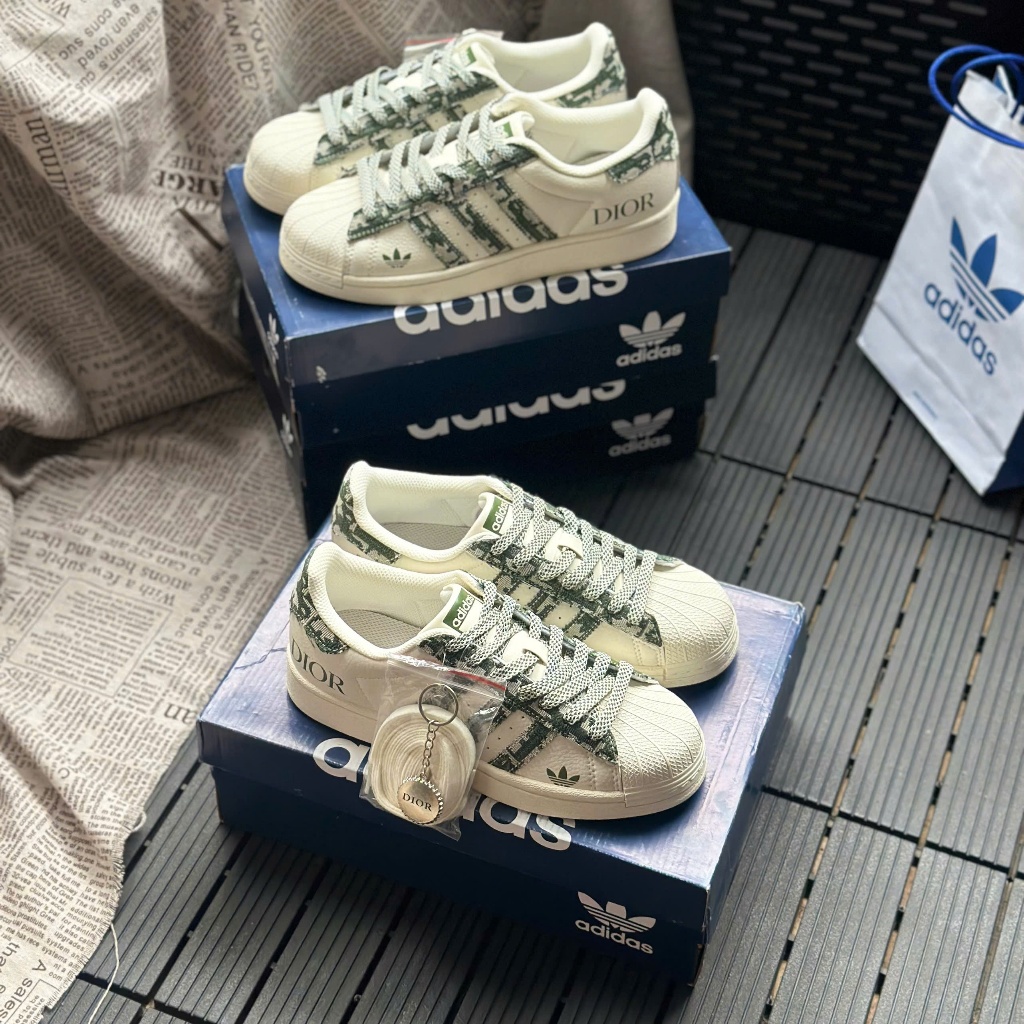 Giày Thể Thao Adidas Superstar x Dior Trắng Kem Sọc Xanh | Shopee Việt Nam
