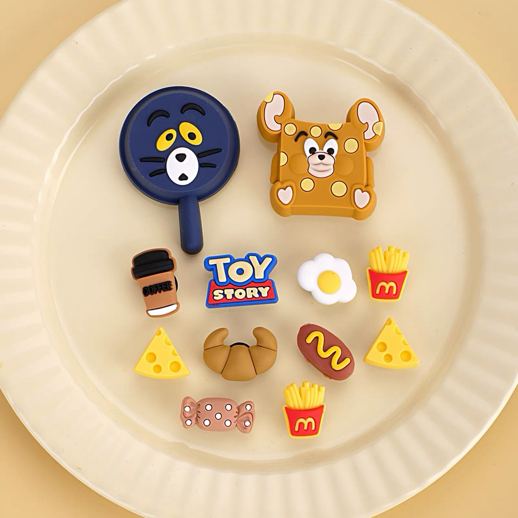 (CÓ SẴN )Set charm Tom and Jerry chảo thiết kế dành cho dép có lỗ dép sục dép có lỗ gắn stickers ...
