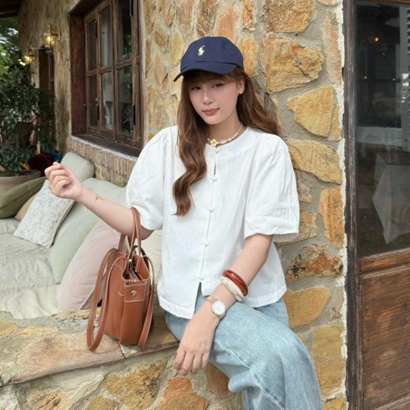 Áo sơ mi kiểu cổ tròn phối cúc bọc vải dáng ngắn | Neha Shirt - B.Y Tea ...