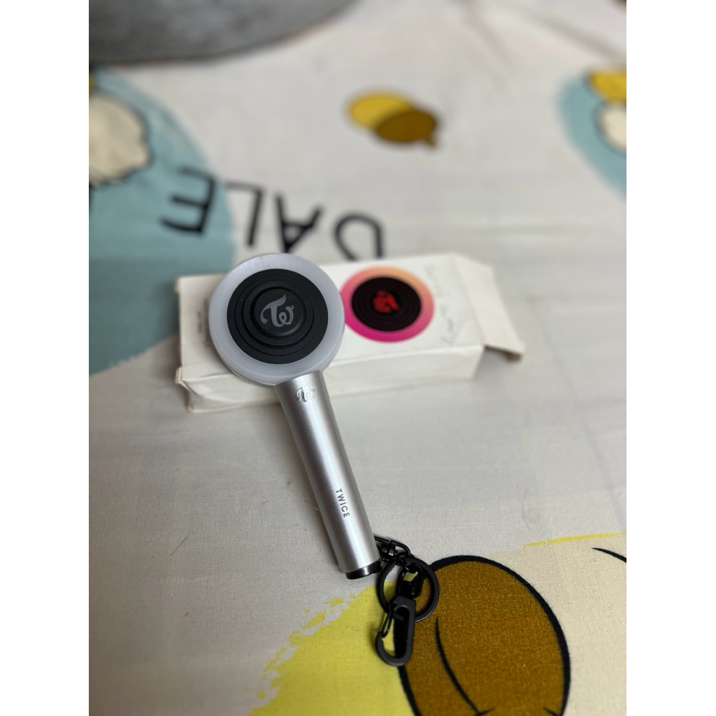 Official] TWICE Candybong Z Key Ring Mini Lightstick – Có hộp, chưa ...