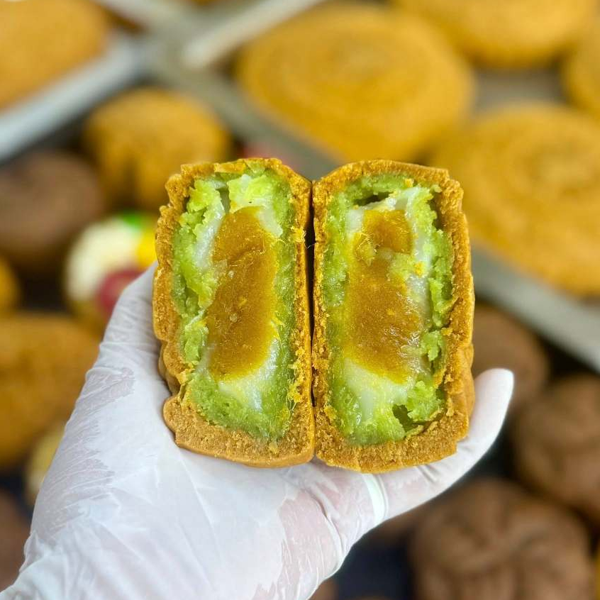 [FREESHIP] Bánh Trung Thu Nướng 2025 Hiện Đại - Nhân Trà Xanh Kem Phô Mai, Cốm Mochi, Socola Phô ...