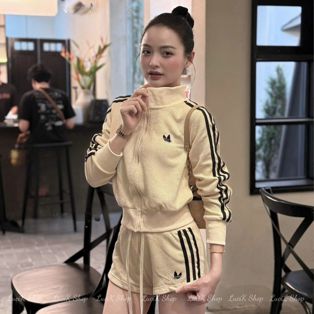 Set bộ thể thao nữ áo khoác phối kẻ sọc mix quần sooc trẻ trung năng ...