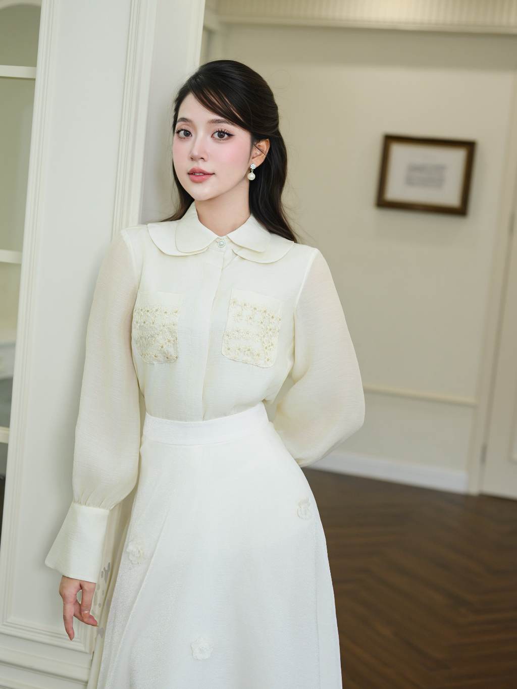 Daphneé - Áo sơ mi tơ phối ren hoa cúc - Karen Top | Shopee Việt Nam