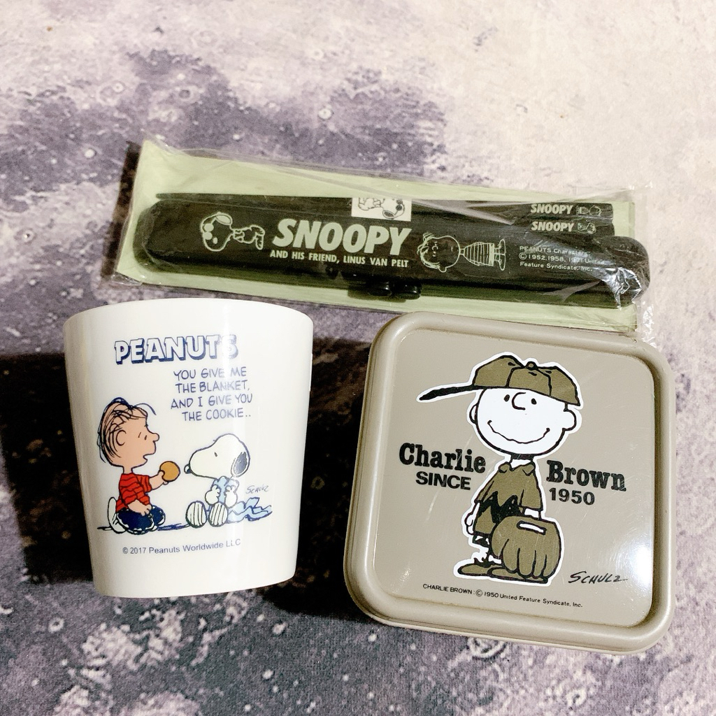 bộ dụng cụ ăn uống chó snoopy charlie brown made in japan | Shopee Việt Nam