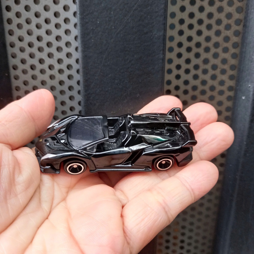 Xe mô hình tomica không hộp, Lambor Veneno Roadster (đen, mui trần ...