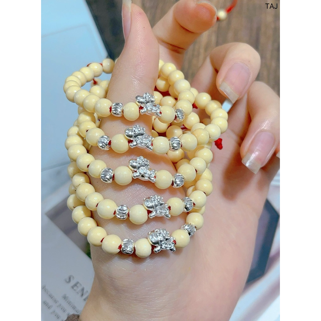 Vòng tay dâu tằm mix ngựa cho bé sinh năm 2026 - Cham bi bạc | Shopee ...