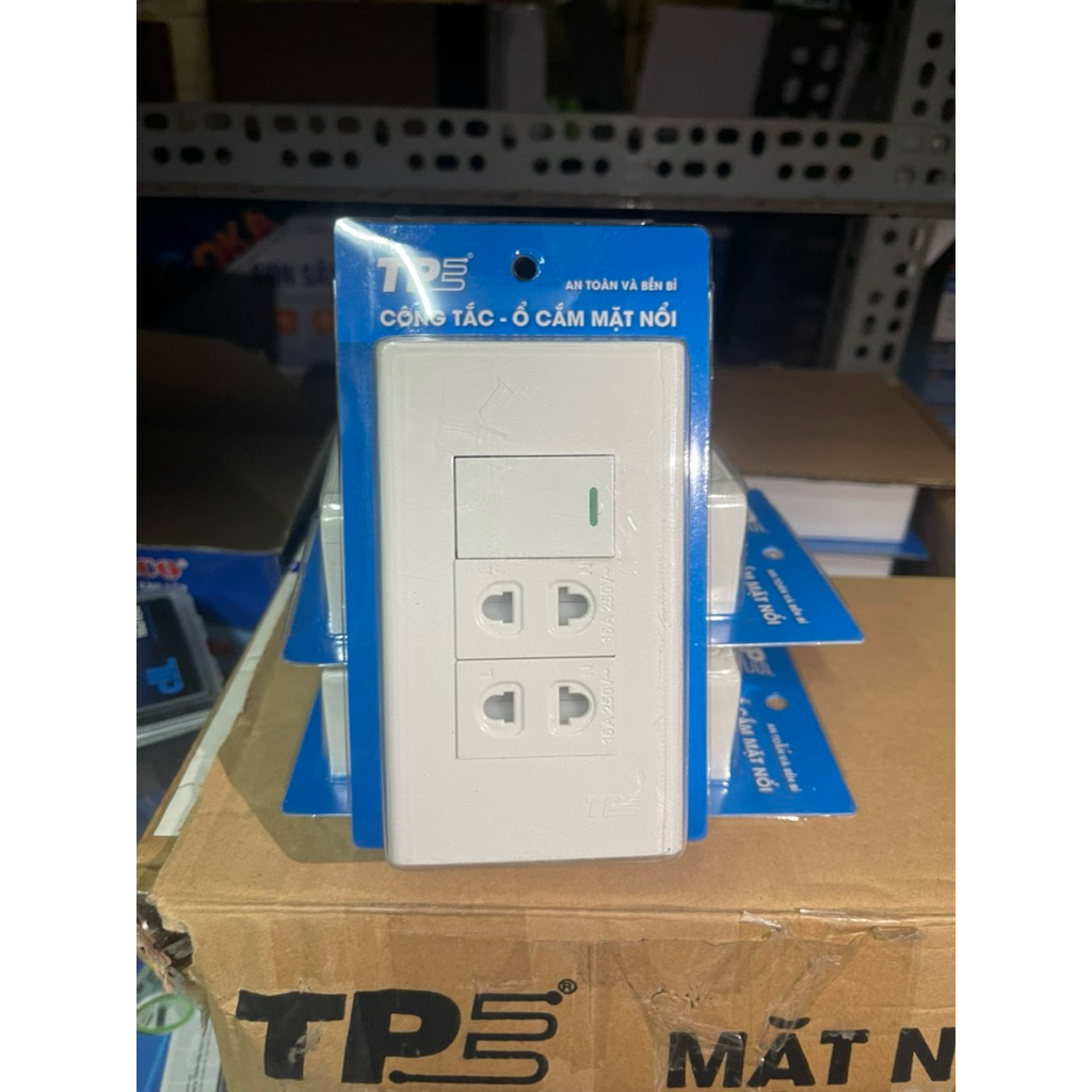 Hộp điện lắp nổi 1ct-2oc, 2ct-2oc hàng chuẩn Tiến Phát | Shopee Việt Nam