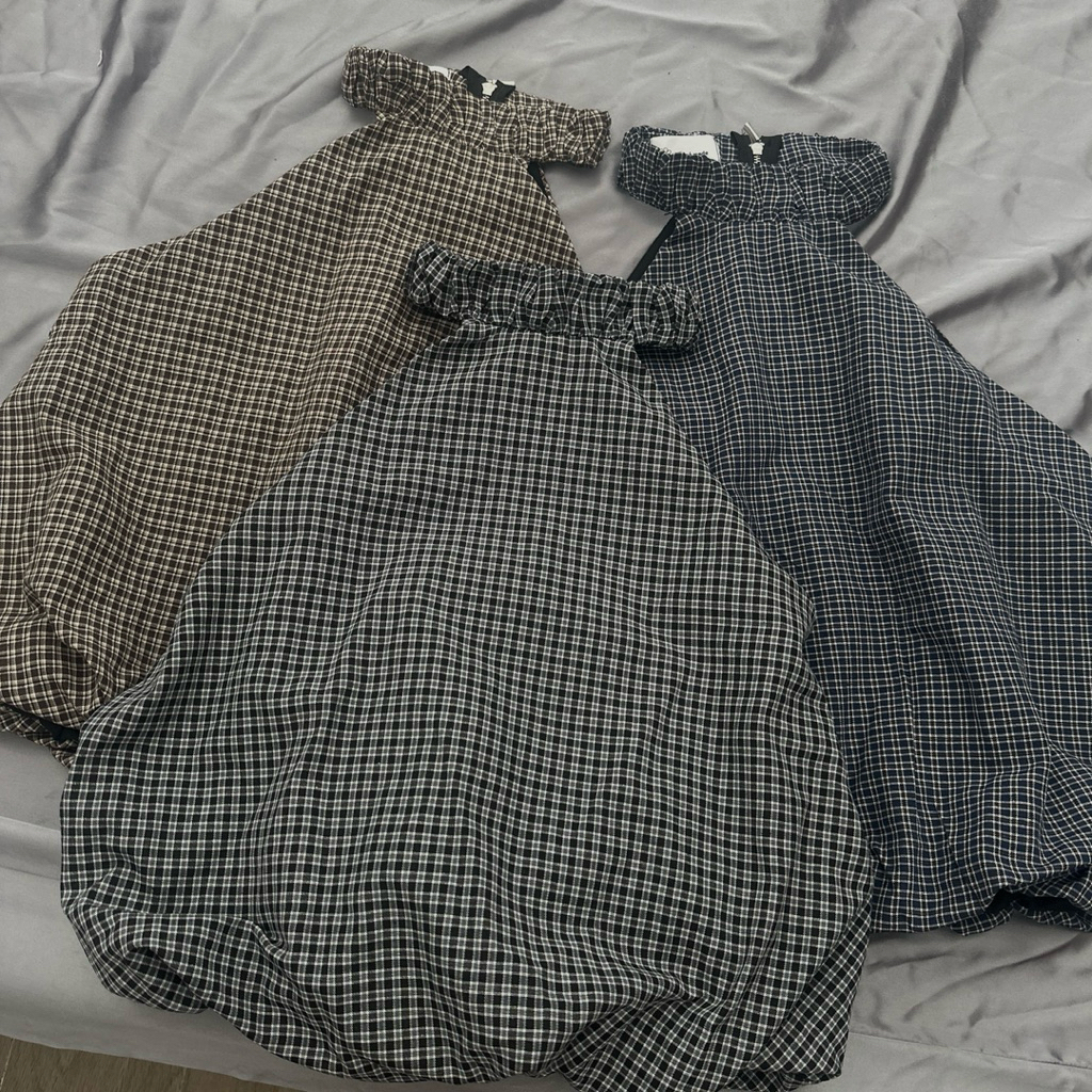 HELEN TOP - Áo Cổ Yếm DEROSE Kín Lưng Dây Kéo Cổ Cao Nhún Xinh Vải Kate ...