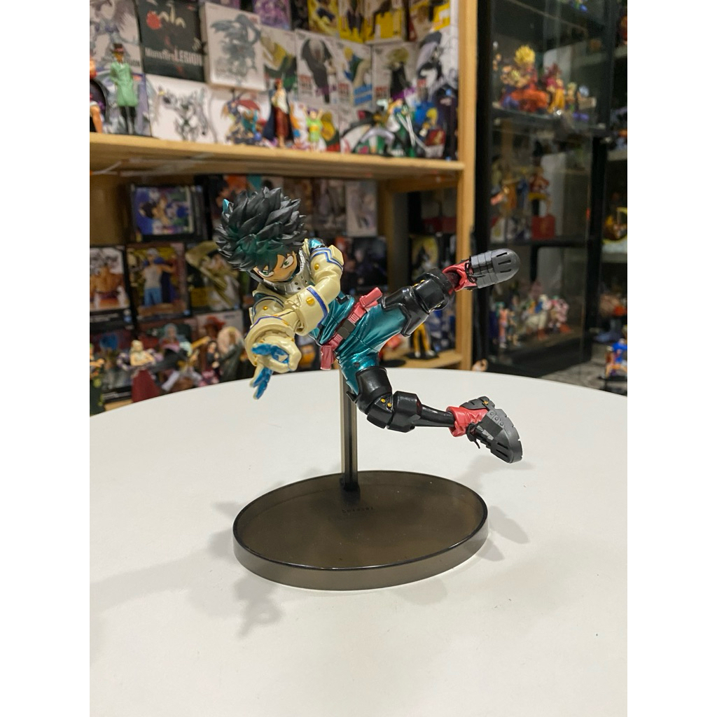Mô Hình Deku Metallic no box | Shopee Việt Nam