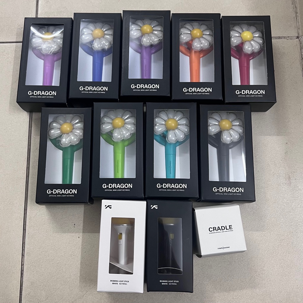 (Có sẵn) Móc khóa Gậy Lightsick hoa cúc G-Dragon, móc khóa Lightstick ...