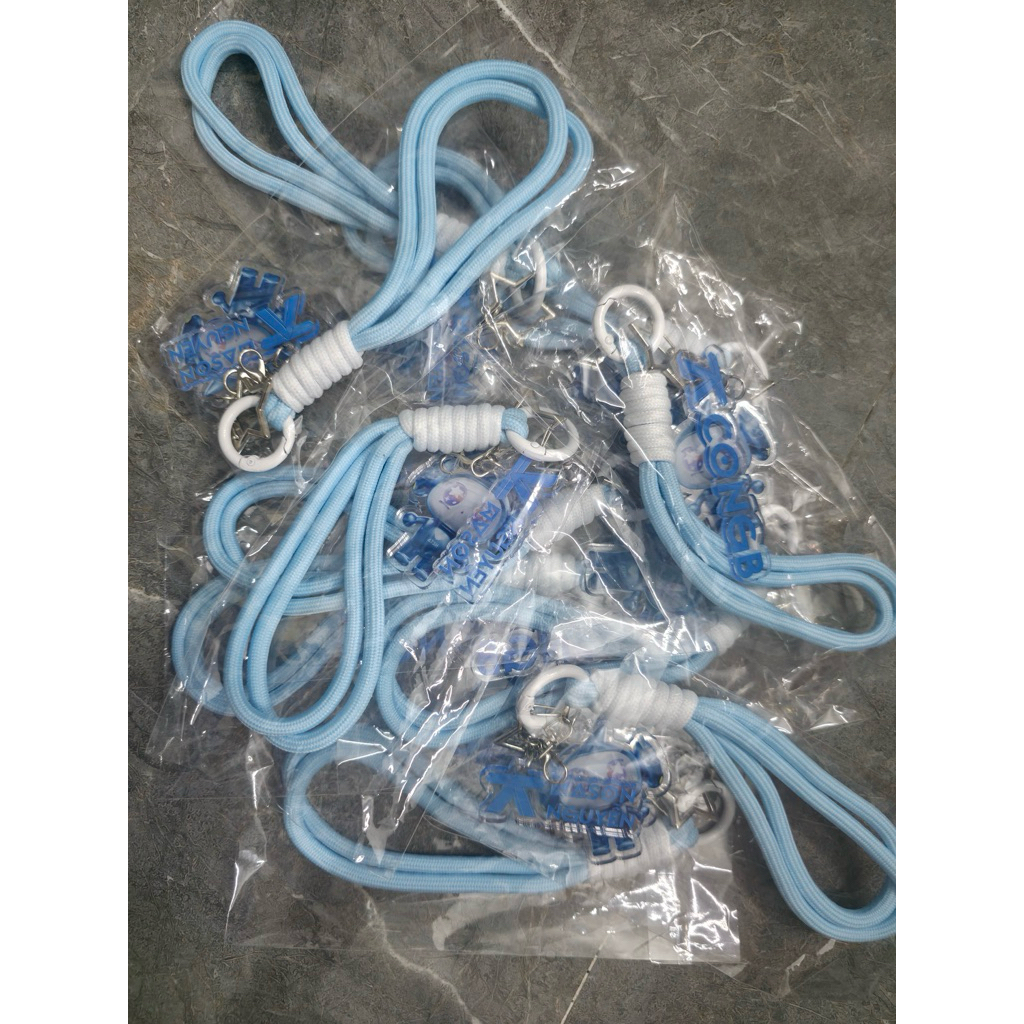[CÓ SẴN]Keychain ATSH 2025 (được chọn mem) | Shopee Việt Nam