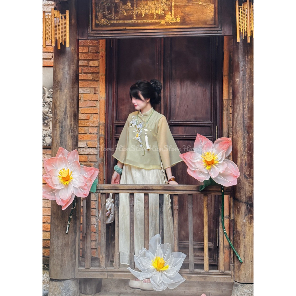 Hion Store - Set áo tơ xanh cốm thêu hoa+ cv kem | Shopee Việt Nam