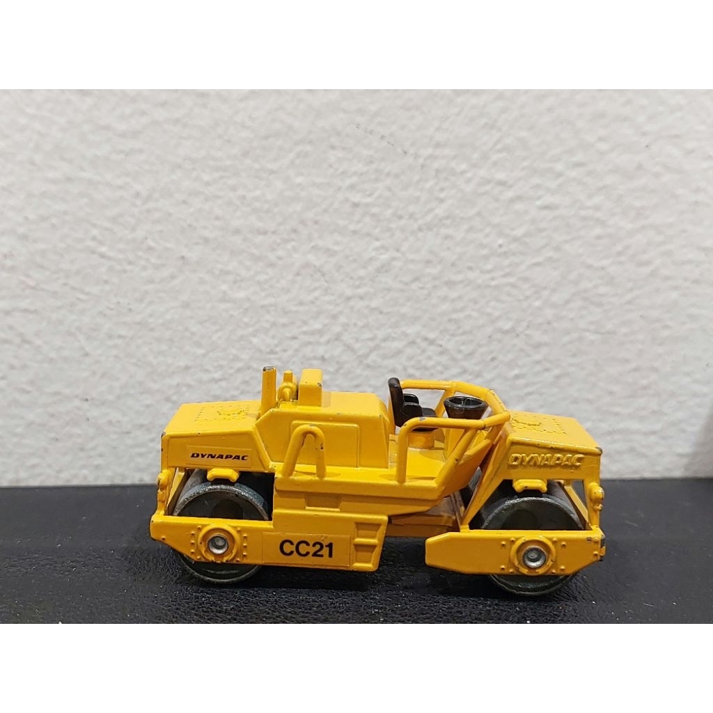 Xe mô hình Tomica No. 59 Dynapac CC21 - Made in Japan | Shopee Việt Nam