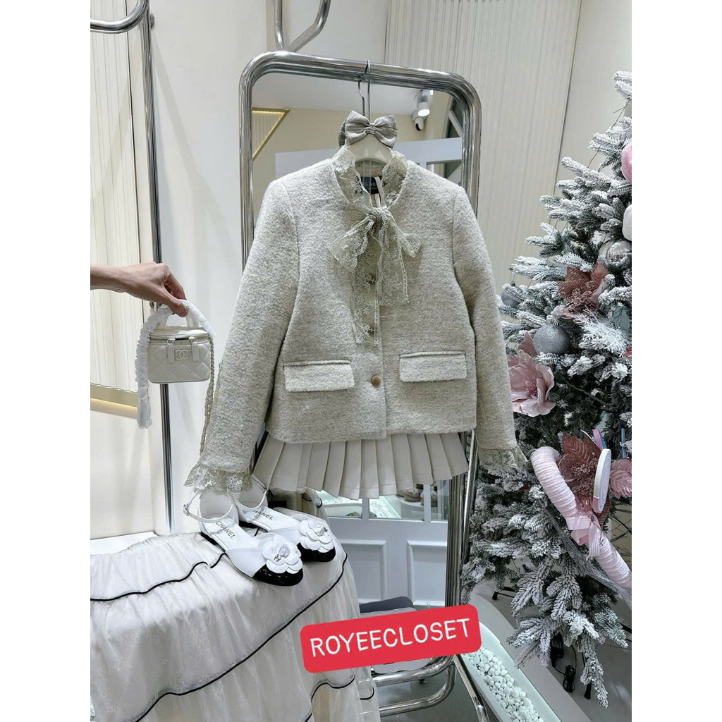 [SẴN SHIP]𝐑𝐨𝐲𝐞𝐞 𝐜𝐥𝐨𝐬𝐞𝐭 𝐱 𝐖𝐆𝐖𝐄 | ÁO KHOÁC DẠ CỔ PHỐI REN BUỘC NƠ CHUẨN ...