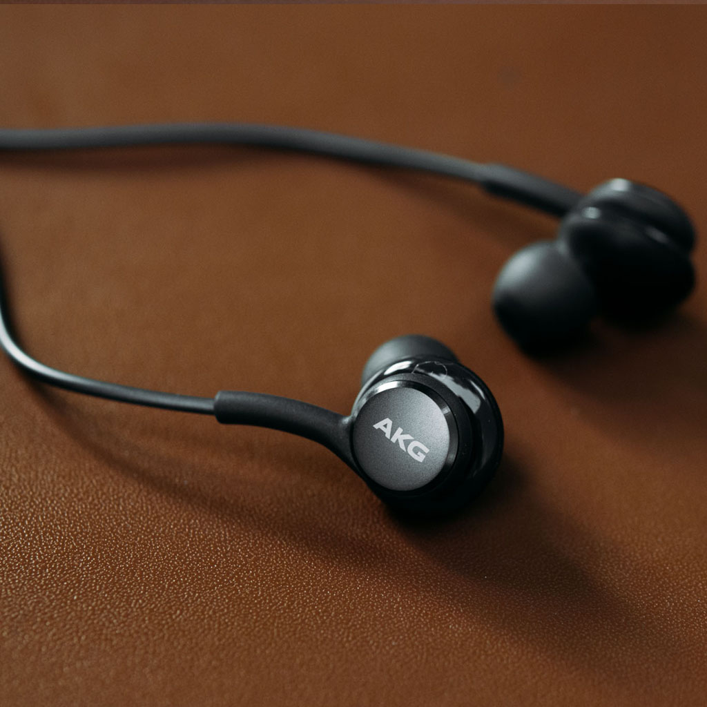 Tai nghe AKG Samsung Chính Hãng màu đen có micro nhét tai có dây DYDX ...