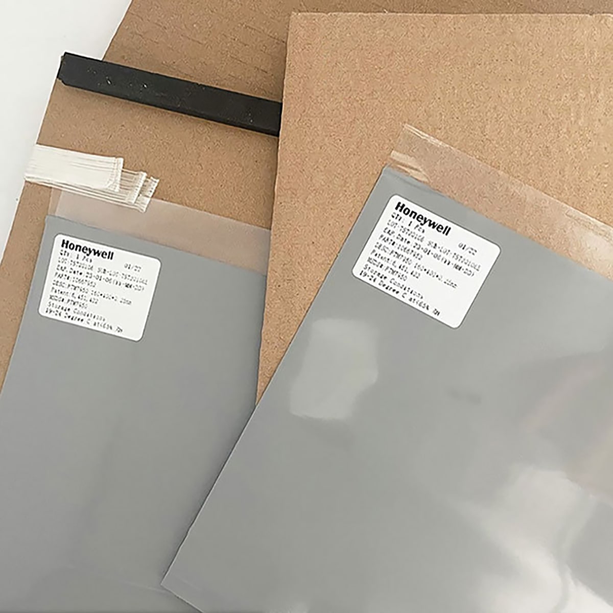 Tấm tản nhiệt CPU GPU Honeywell PTM7950 miếng dán tản nhiệt Honeywell ...