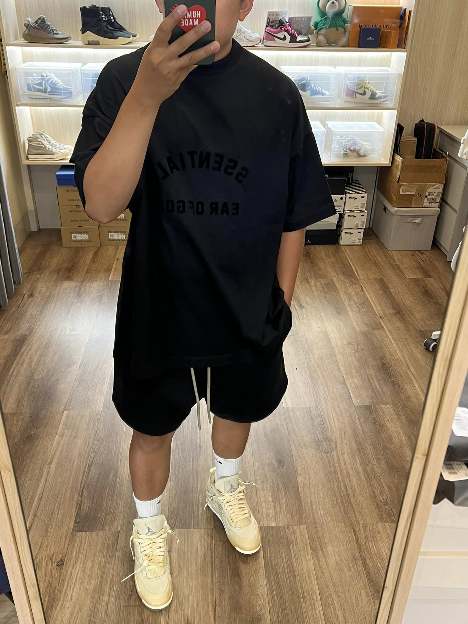 [BEST QUALITY] Áo thun Fear Of God FOG Essentials SS23 Jet Black bản ...