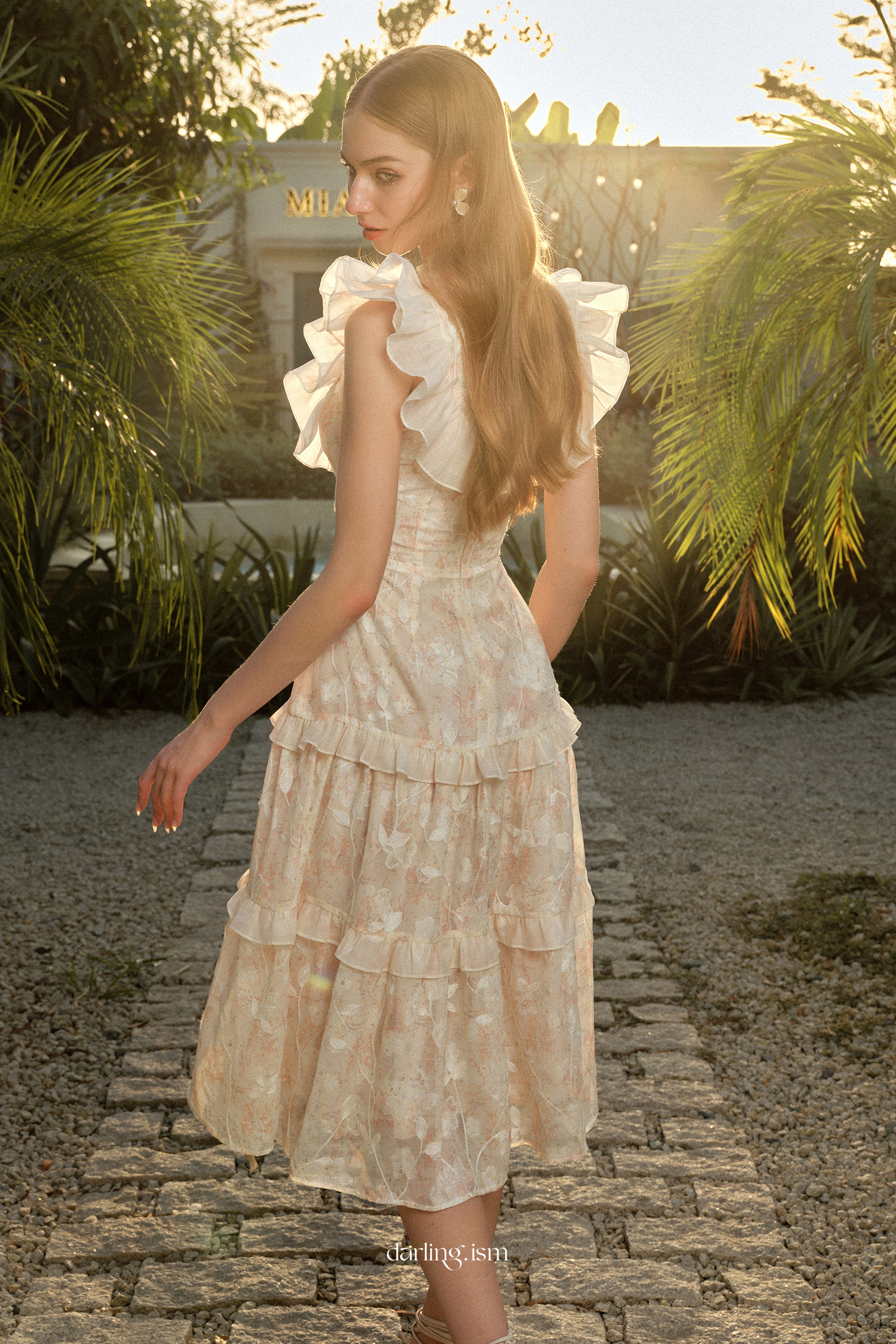 DARLING.ISM - Đầm hoa dáng dài cổ xếp li Emi dress vải voan | Shopee ...