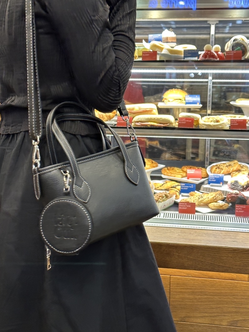 [ Tặng Kèm Túi Tròn Mini ] Kazumi かずみ Design Bag - Túi Thiết Kế Da Thật ...