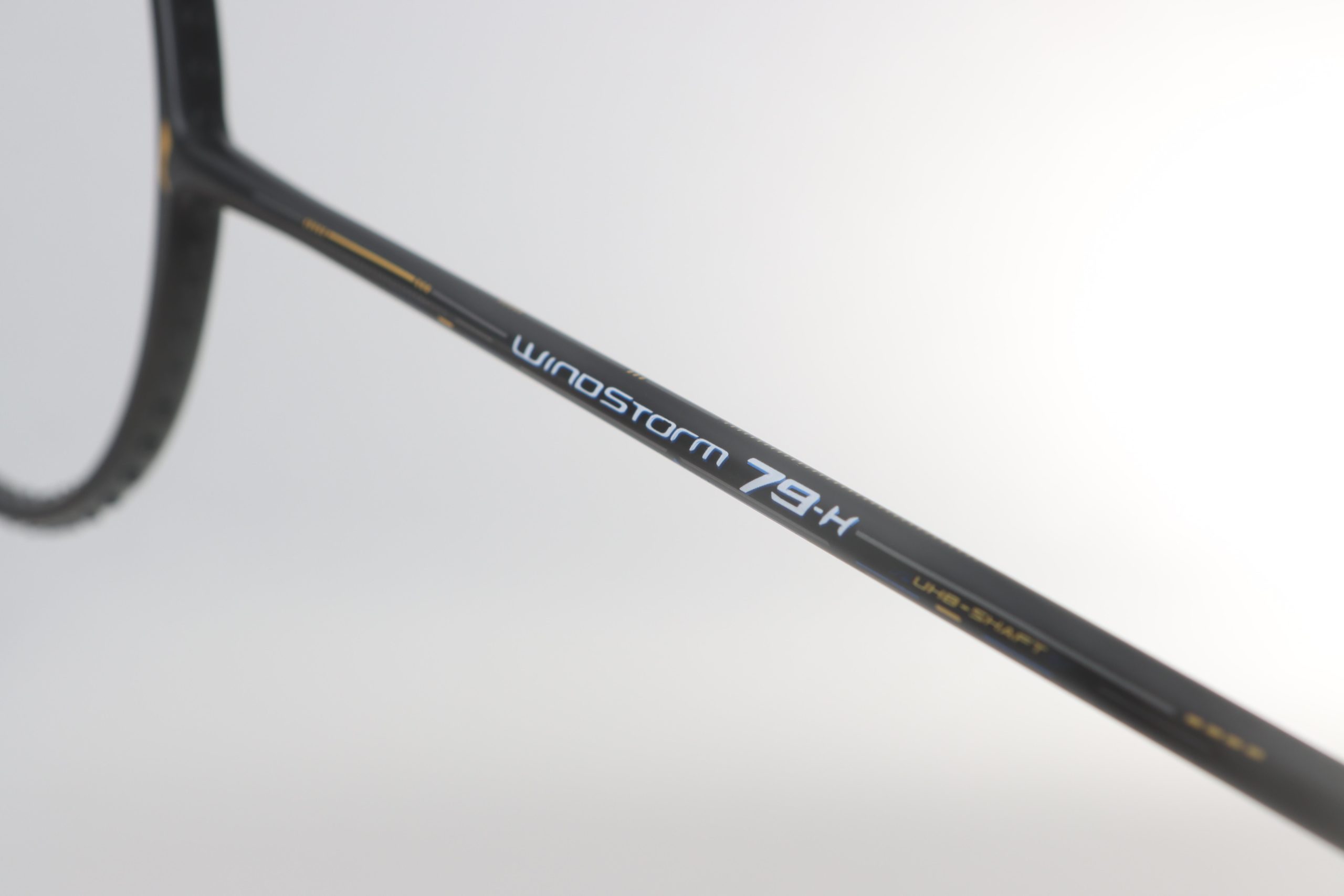 Vợt Cầu Lông Lining Windstorm 79H Chính Hãng - 79 Gram Siêu Nhẹ, Dễ ...