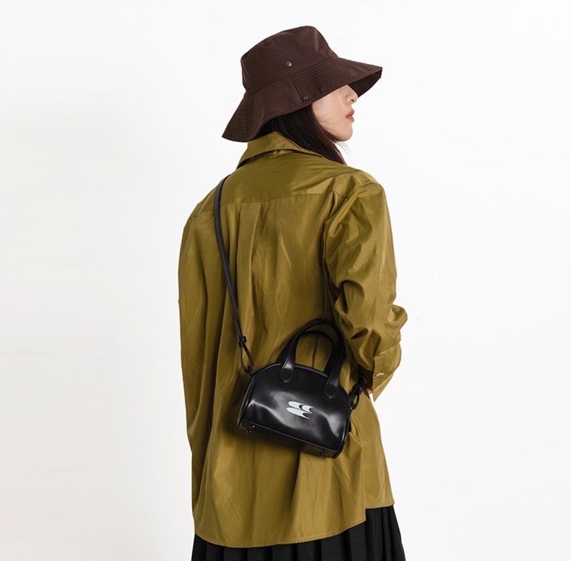 [SẴN] Túi Crying Center Logo PU Nhiều màu - Chính hãng | Shopee Việt Nam