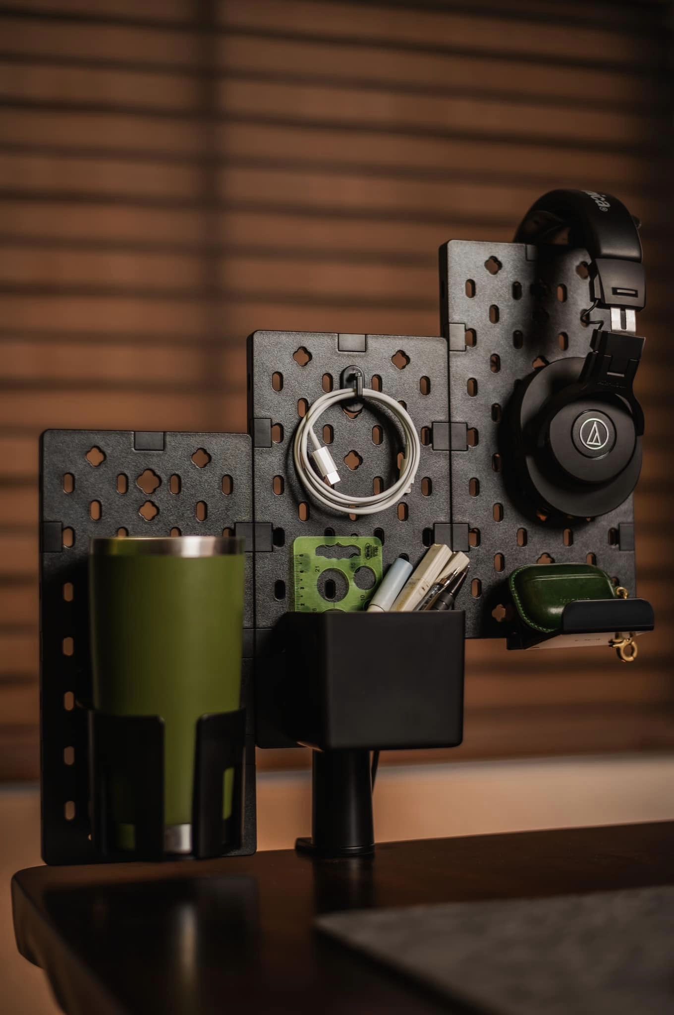 Bảng treo đồ thông minh UPGen BT02 kẹp bàn chắc chắn, xoay 360 độ và ...