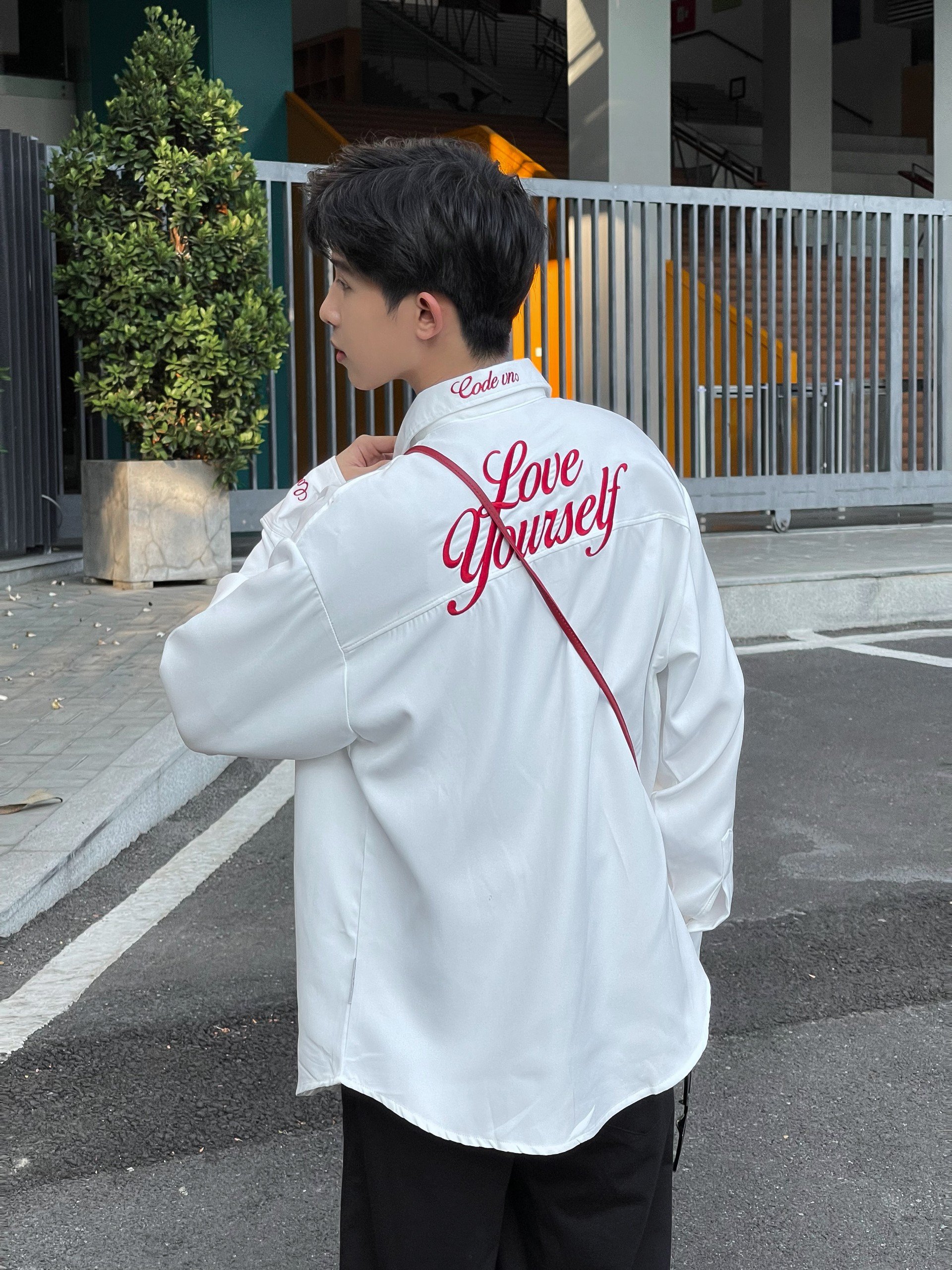 Áo sơ mi tay dài Oxford thêu Codes studio tà bầu from rộng nam nữ 2 màu ...