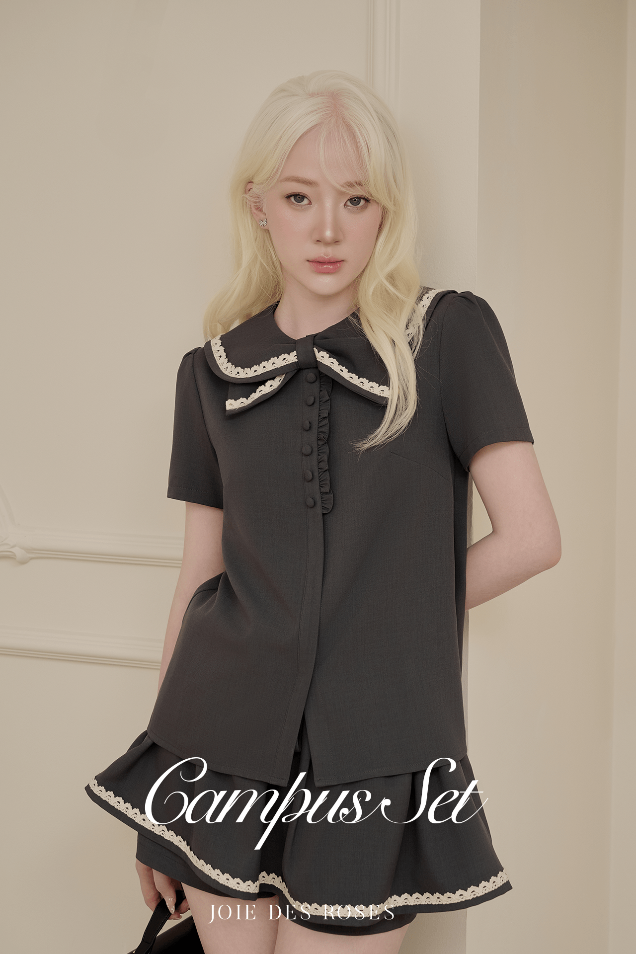 JOIE DES ROSES - Set áo cổ sen phối ren và chân váy xám Campus set ...