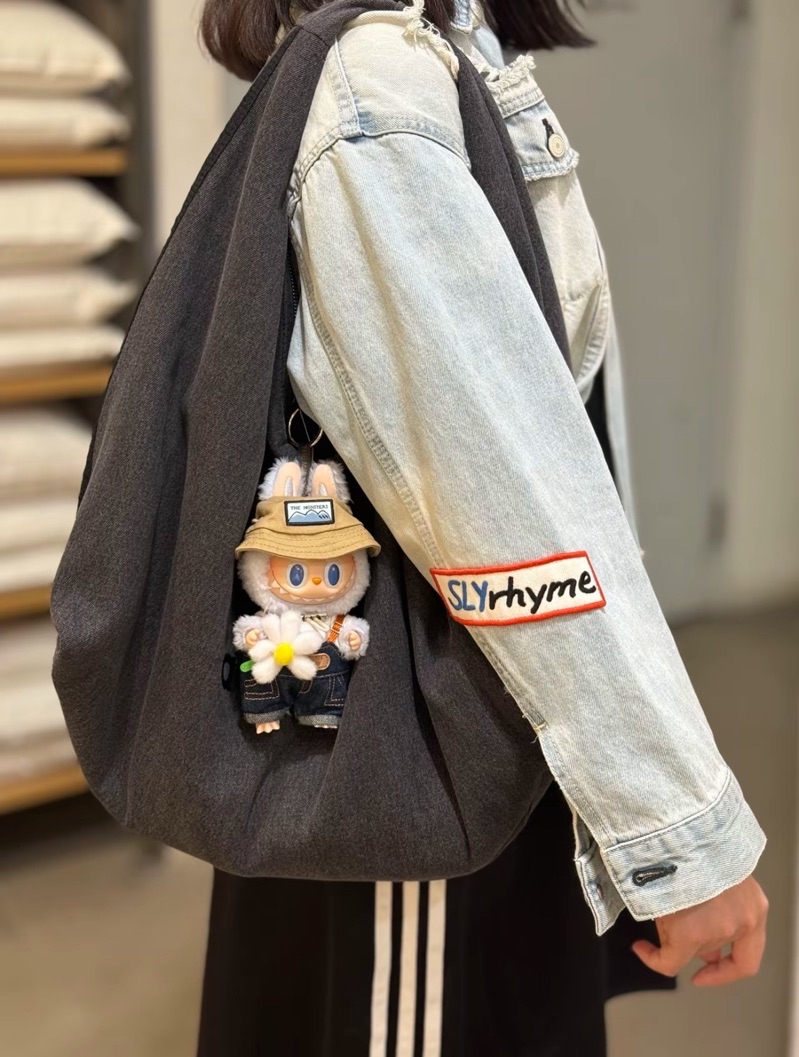 [𝐀𝐔𝐓𝐇𝐄𝐍𝐓𝐈𝐂 𝟏𝟎𝟎%] Labubu bông cúc móc khoá - Có sẵn | Shopee Việt Nam