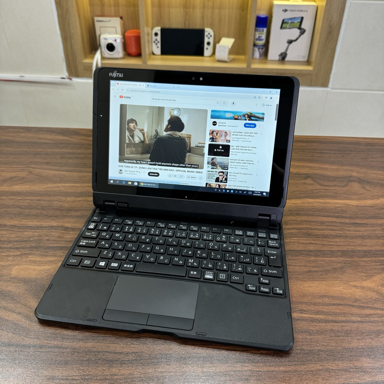 Máy tính bảng Fujitsu ARROWS Tab Q508 kèm Phím và bút - Window10 intel ...