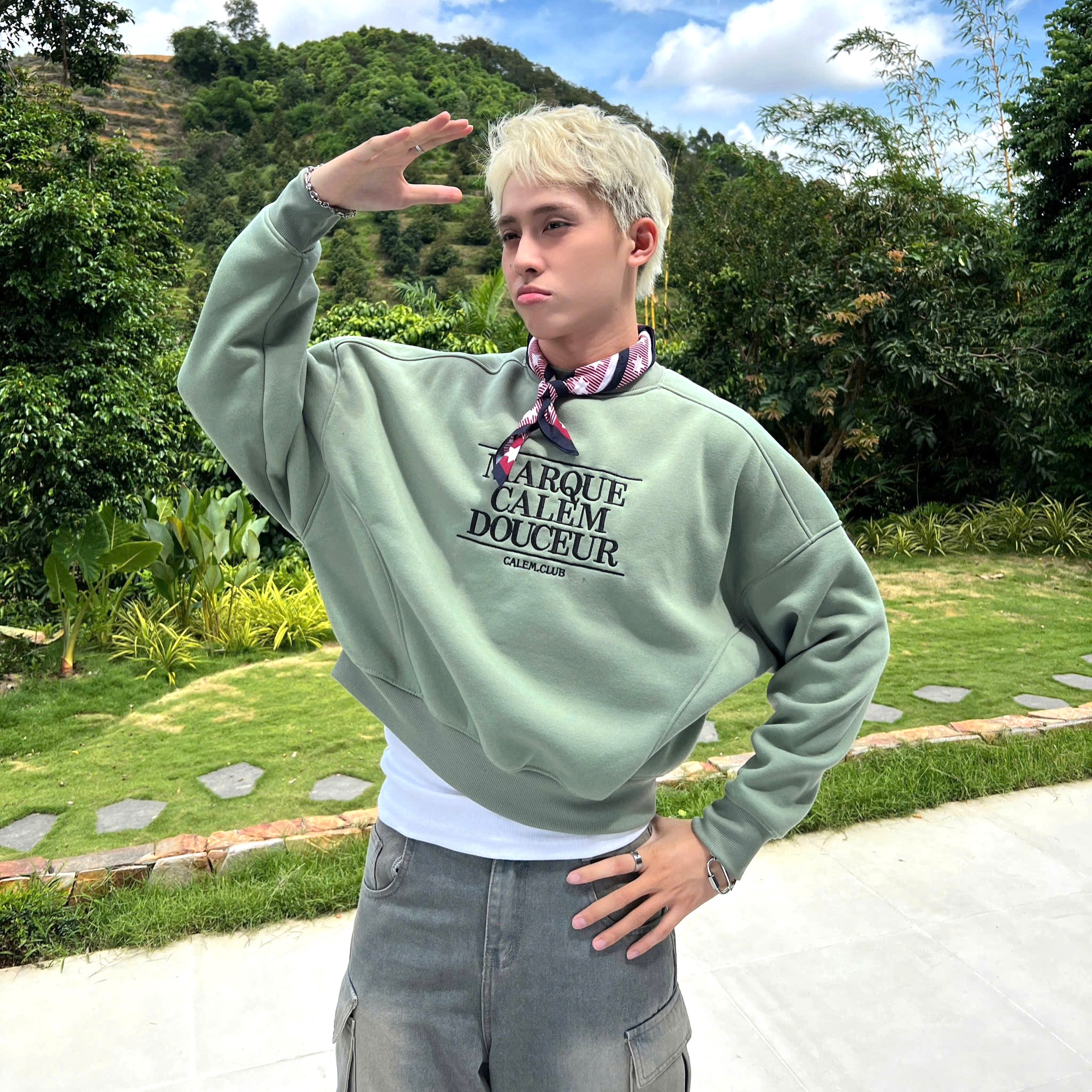 Áo nỉ bông Sweater chữ Thêu MARQUE CALEM DOUCEUR Calem.Club form boxy ...