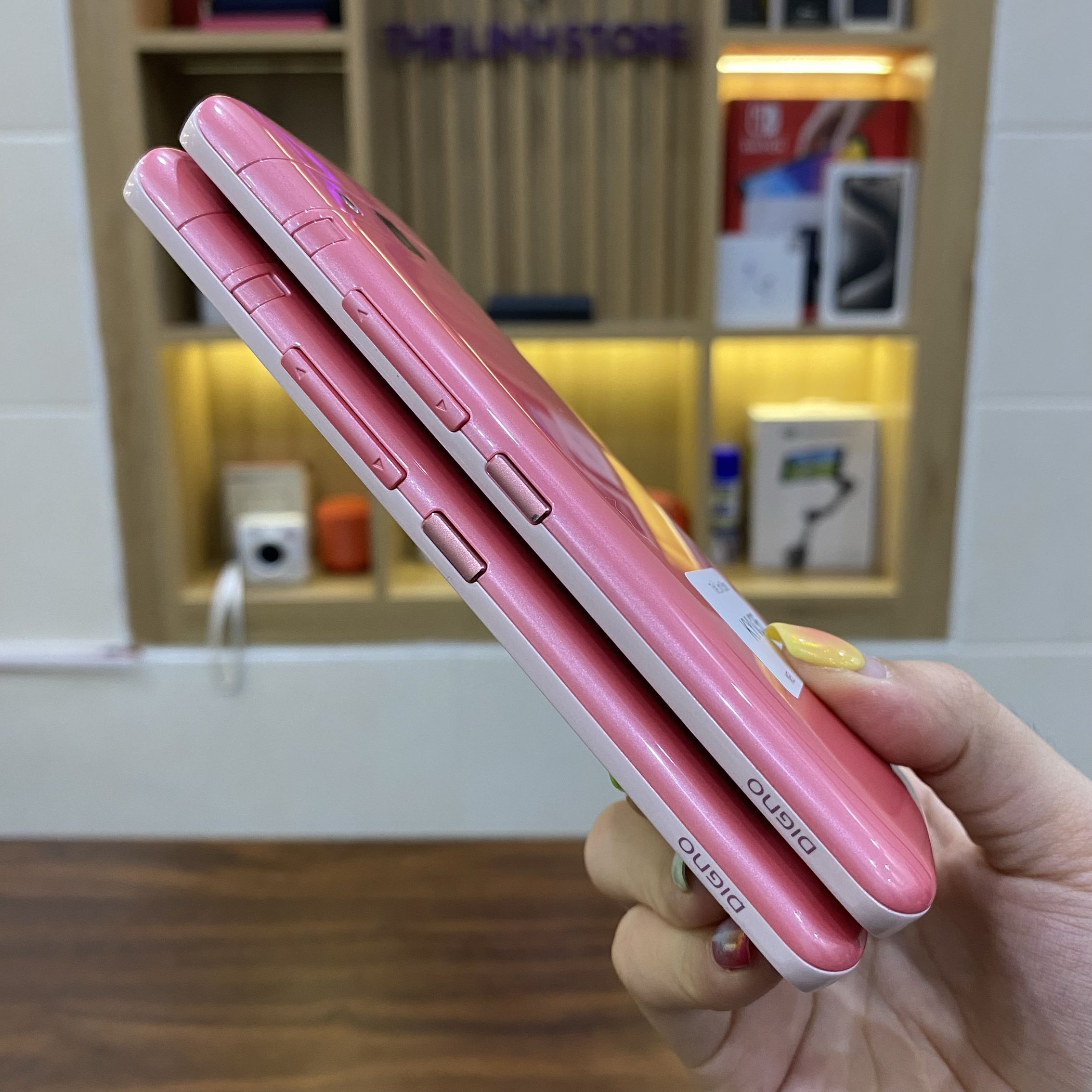 Điện thoại Kyocera Digno Rafre KYV36 màn 5.0 inch - Có tiếng Việt có 4G ...