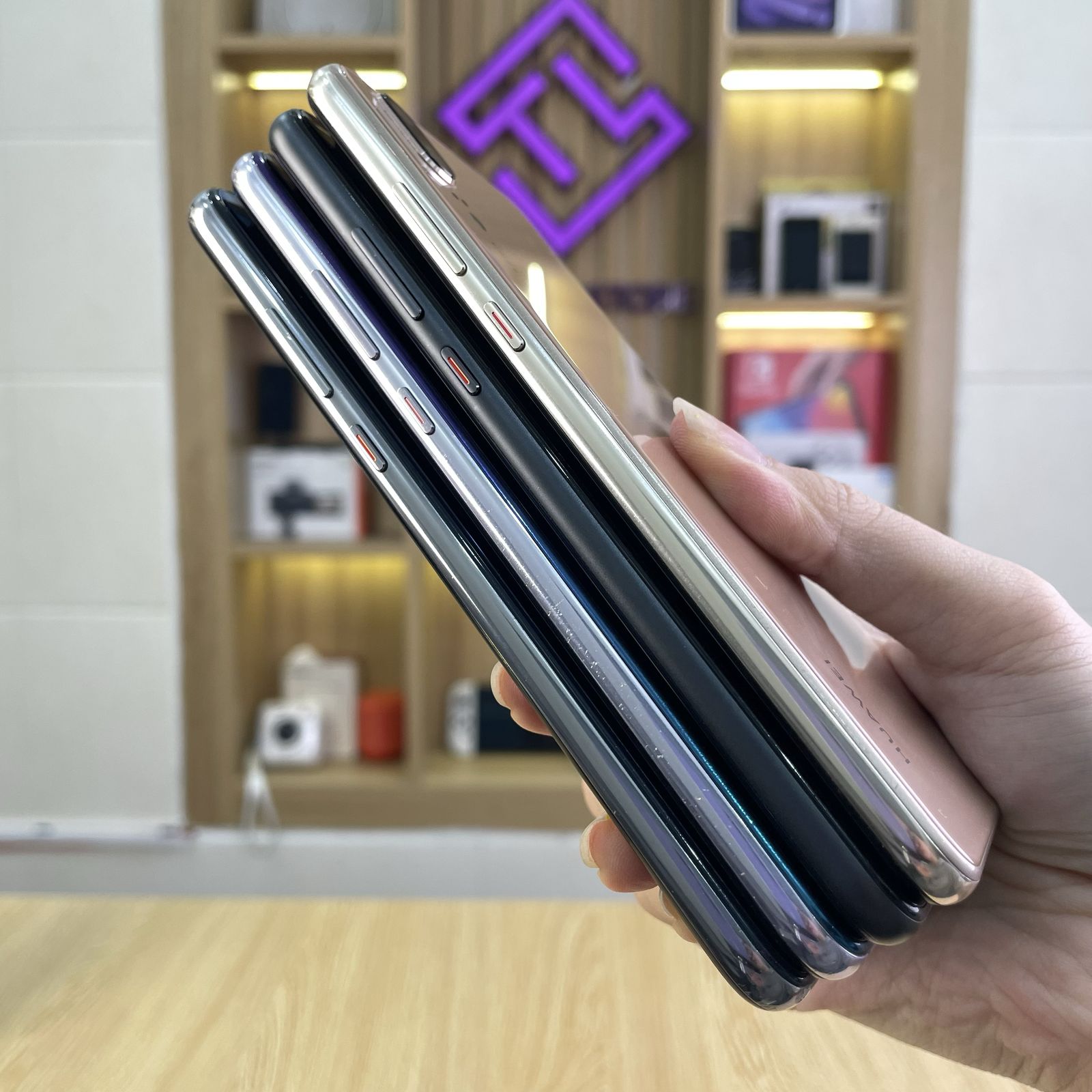 Điện thoại Huawei P20 ram 6G 128G - Kirin 970 màn 5.8 inch | Shopee Việt Nam