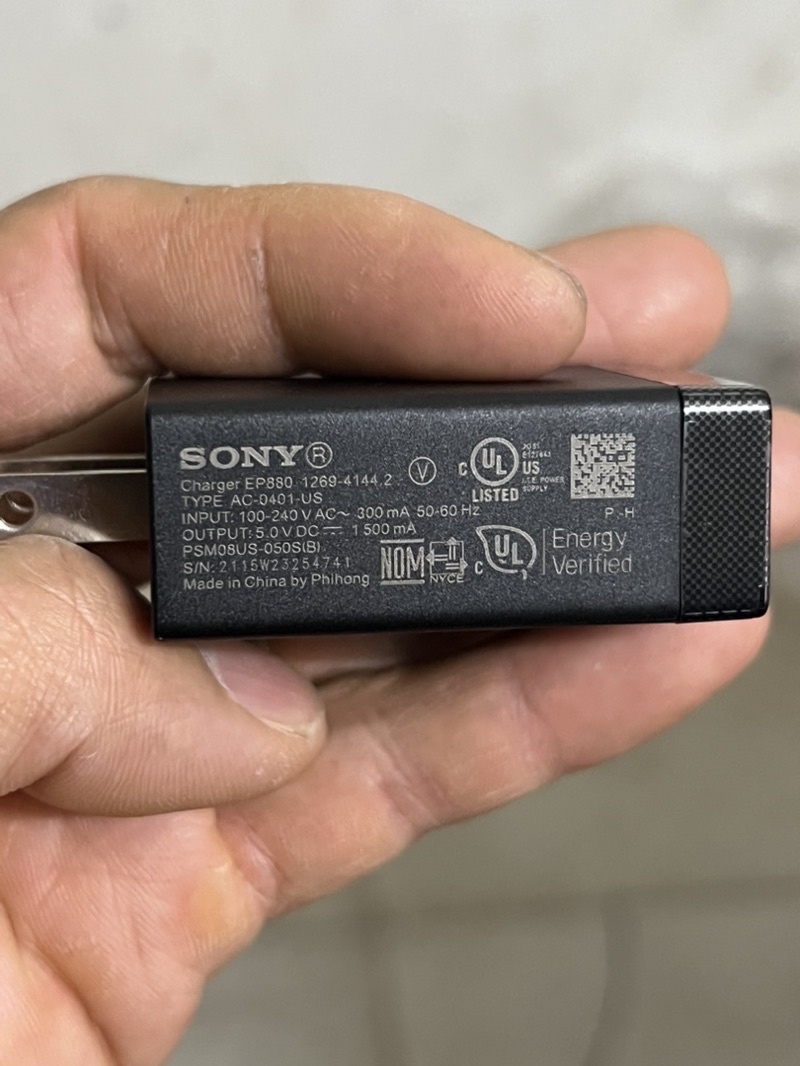 Củ sạc 5V 1500mA chính hãng | Shopee Việt Nam