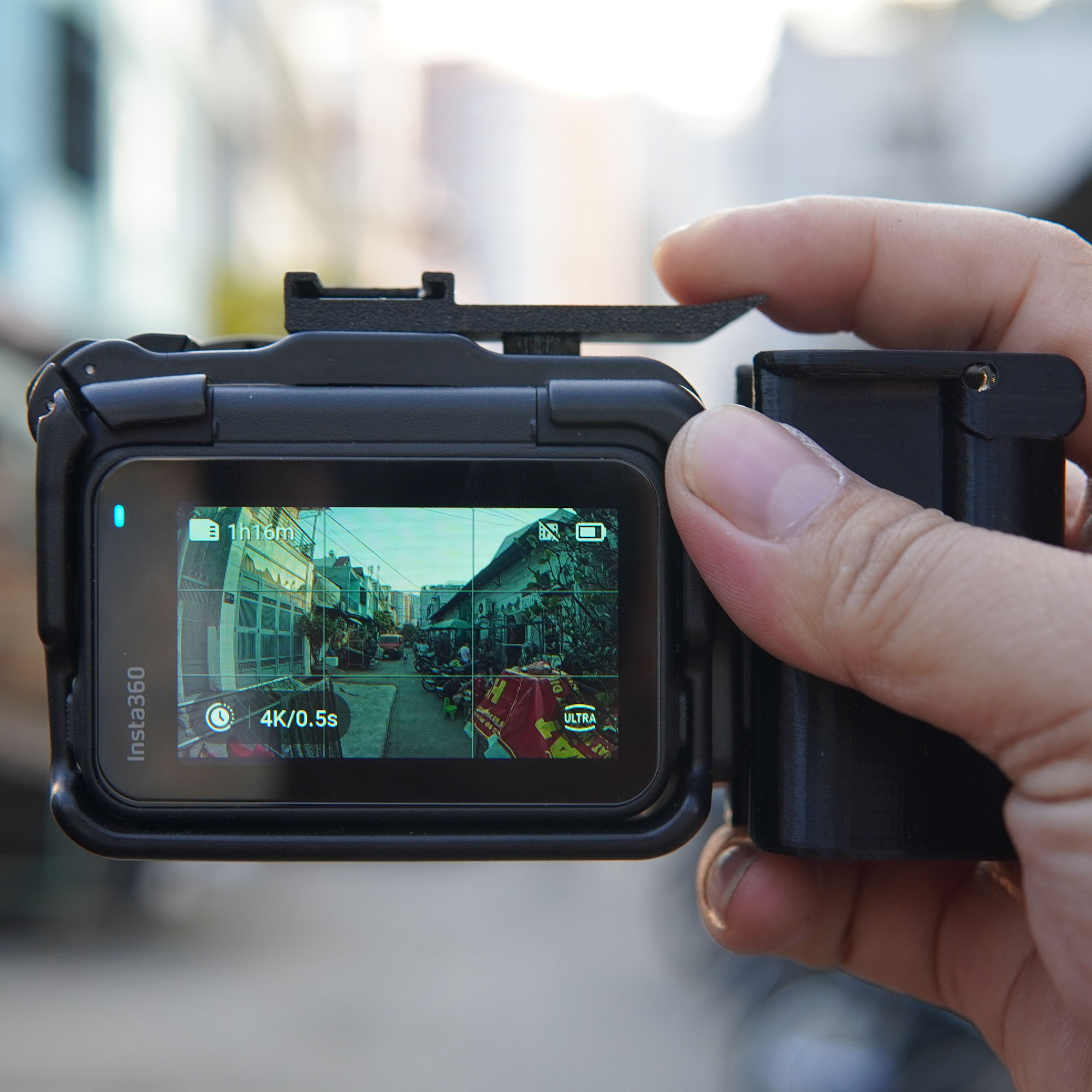 Bộ Grip tay cầm nhựa cho Insta360 Ace Pro và Ace Pro 2 | Shopee Việt Nam