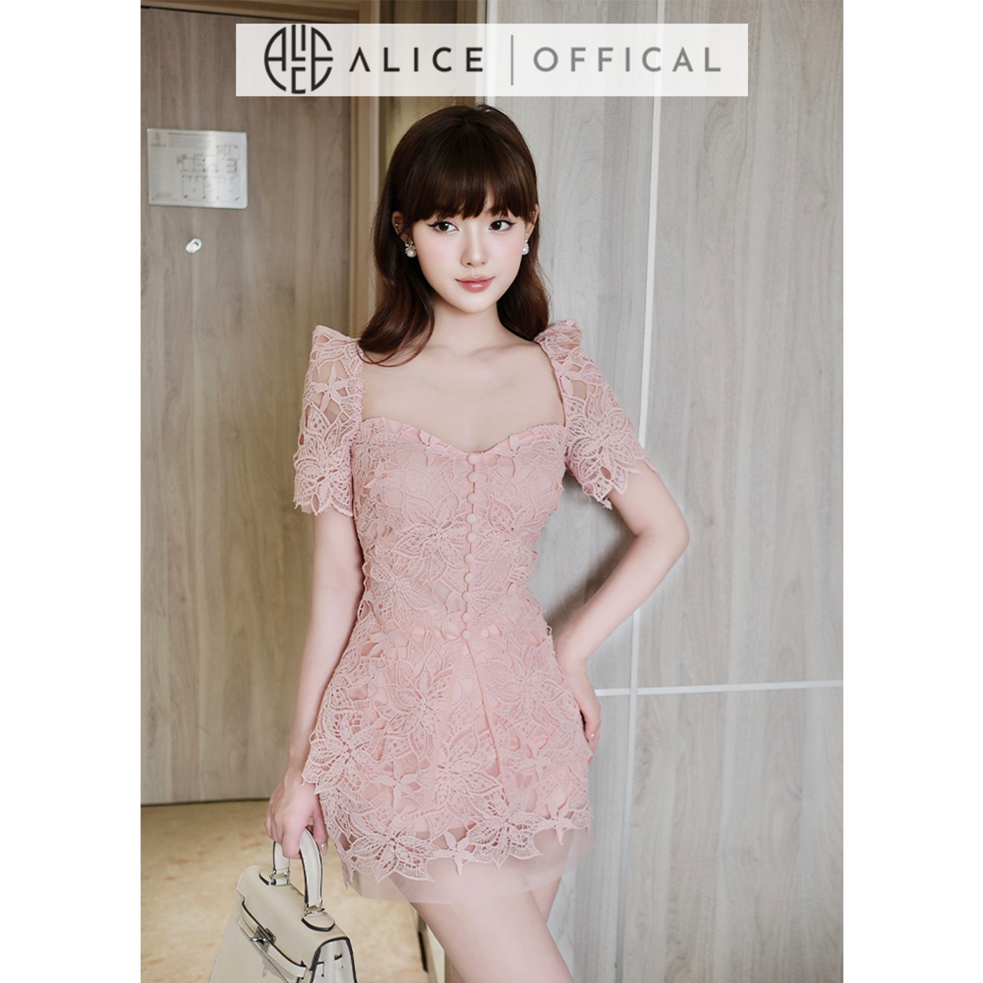 Set Váy Ren Dự Tiệc Cao Cấp Alice, Áo Cổ Vuông Tay Ngắn Bồng Tiểu Thư Đính Cúc Bọc Phối Váy Ngắn ...