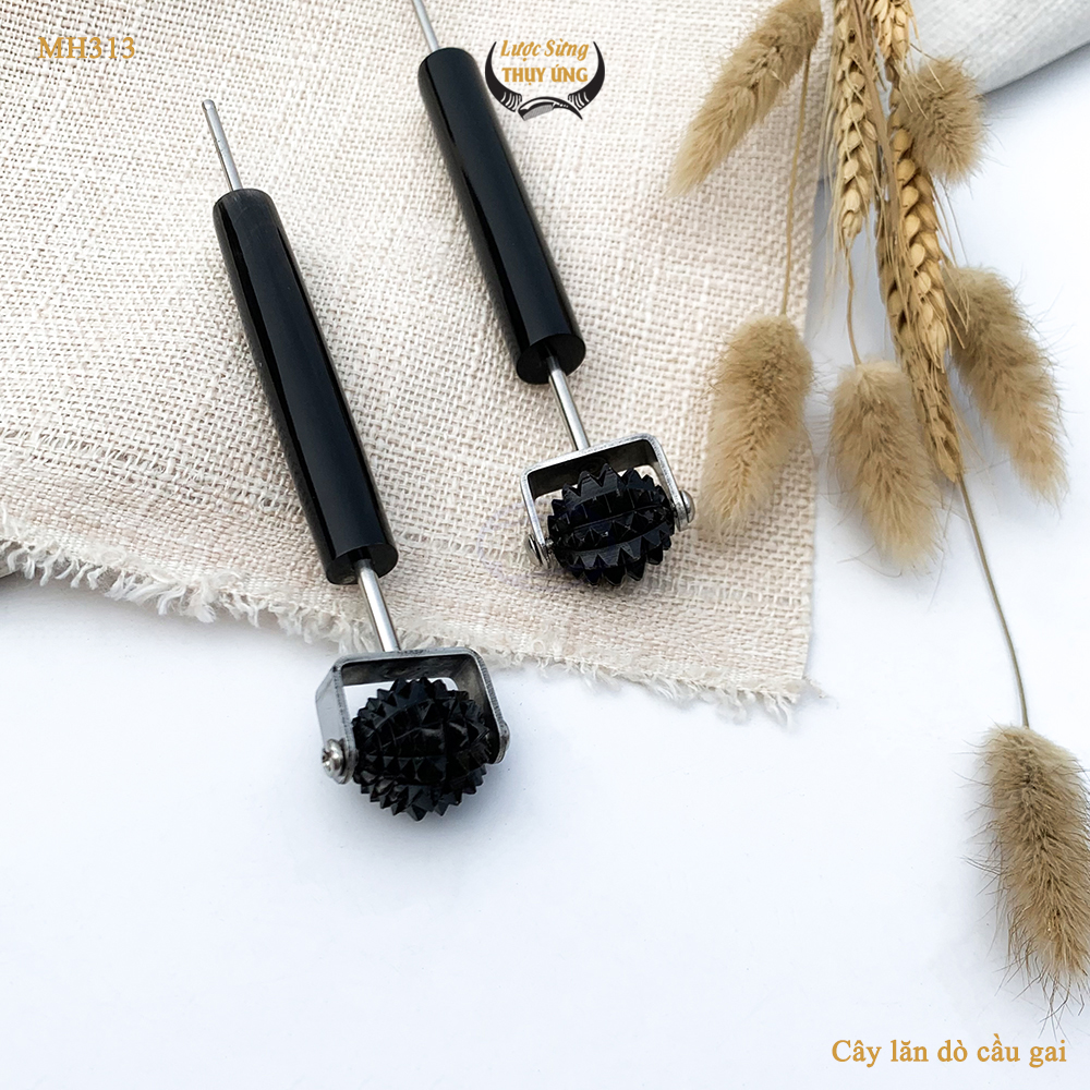 Cây Lăn Dò Cầu Gai Sừng Diện Dụng Cụ Chăm Sóc Sức Khỏe - Lược Sừng Thụy Ứng - MH313 | Shopee ...