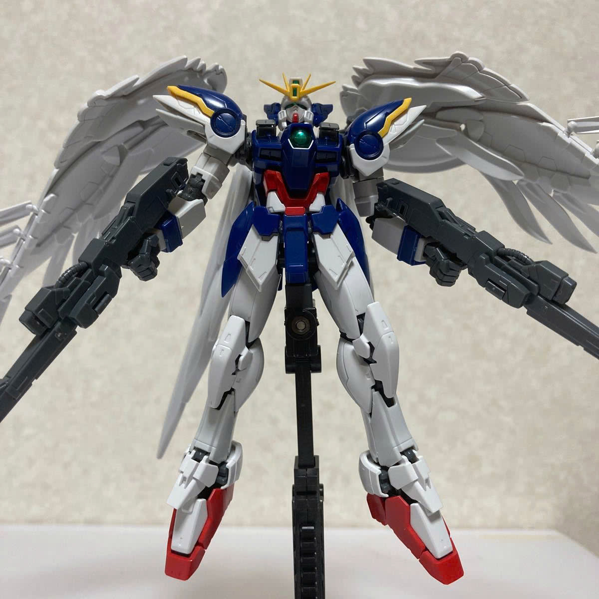Mô hình lắp ráp MG Wing Zero EW Ver (Tặng kèm bộ effect, base và decal ...