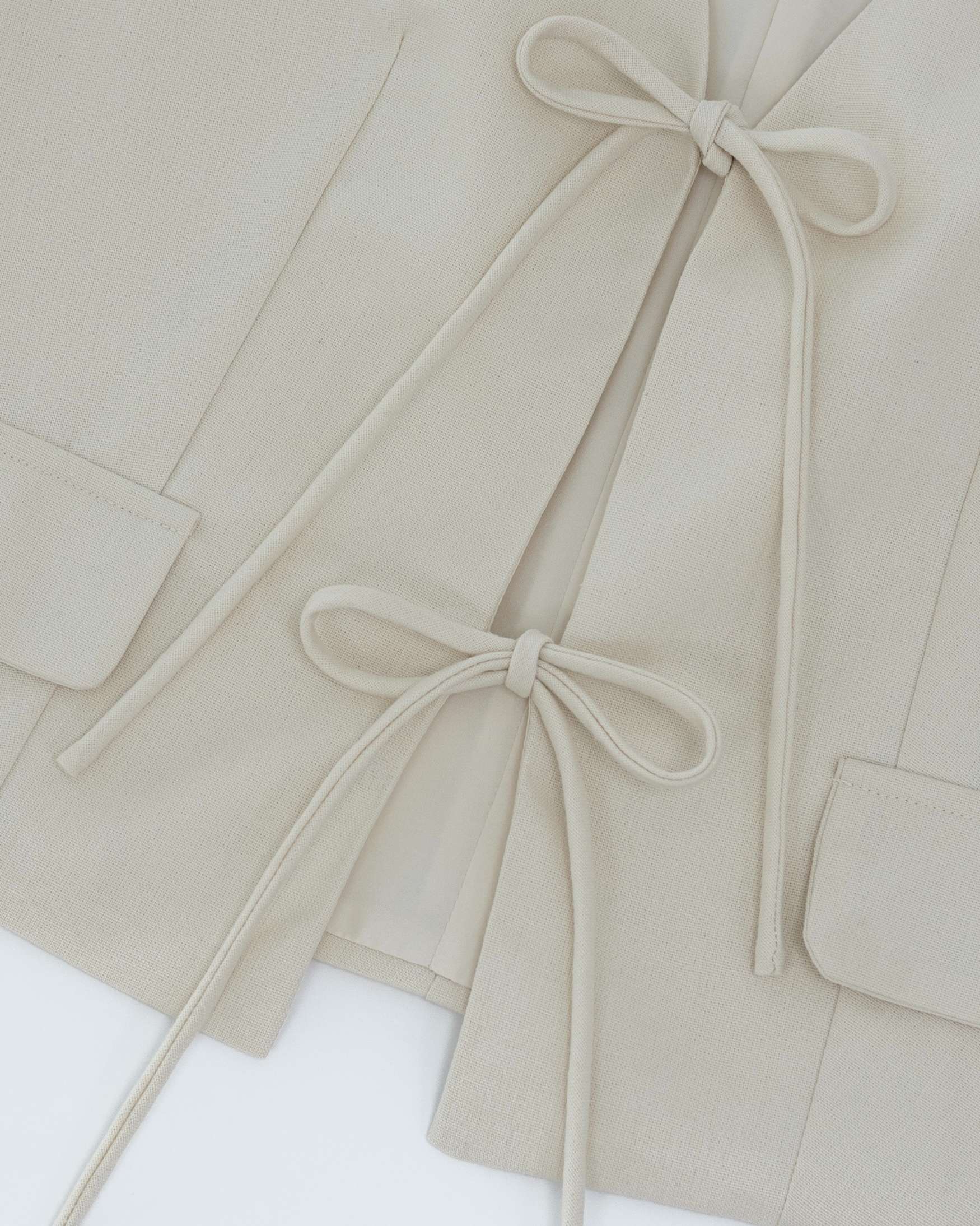 Áo gile phối nơ cổ V THE C.I.U - Rebel Gile - MN05 | Shopee Việt Nam