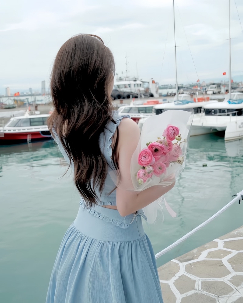 Sét Váy Maxi Xẻ Tà Gồm Áo 2 Dây Croptop Đan Dây + Chân Váy Maxi Xẻ Vạt Kèm Quần Trong (MX7 ...