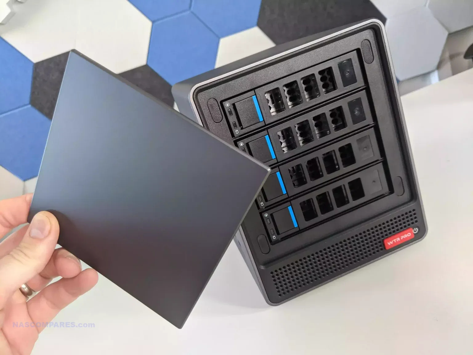 NAS Aoostar WTR Pro Ryzen 7 5825U DDR4 NVMe WiFi6 144TB - 152GB | Bộ ...
