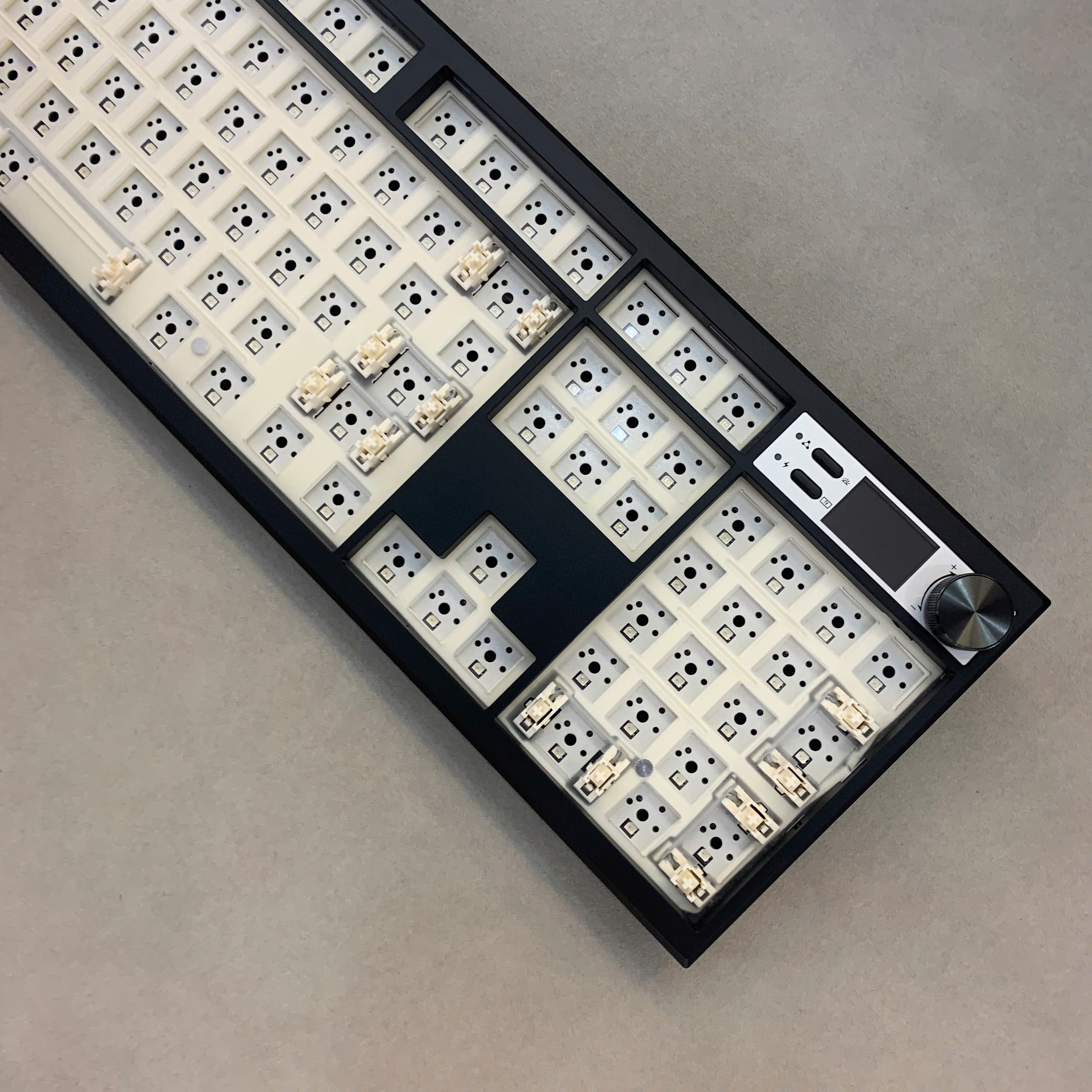 [HỎA TỐC HN - HCM] Kit bàn phím cơ ZUOYA GMK104 Mạch Xuôi | Gasket ...