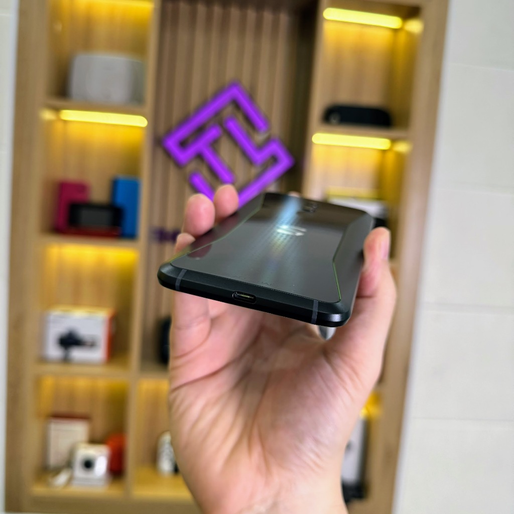 Điện thoại Xiaomi Black Shark Helo màn AMOLED 6 inch - Snapdragon 845 ram 8G 128G | Shopee Việt Nam