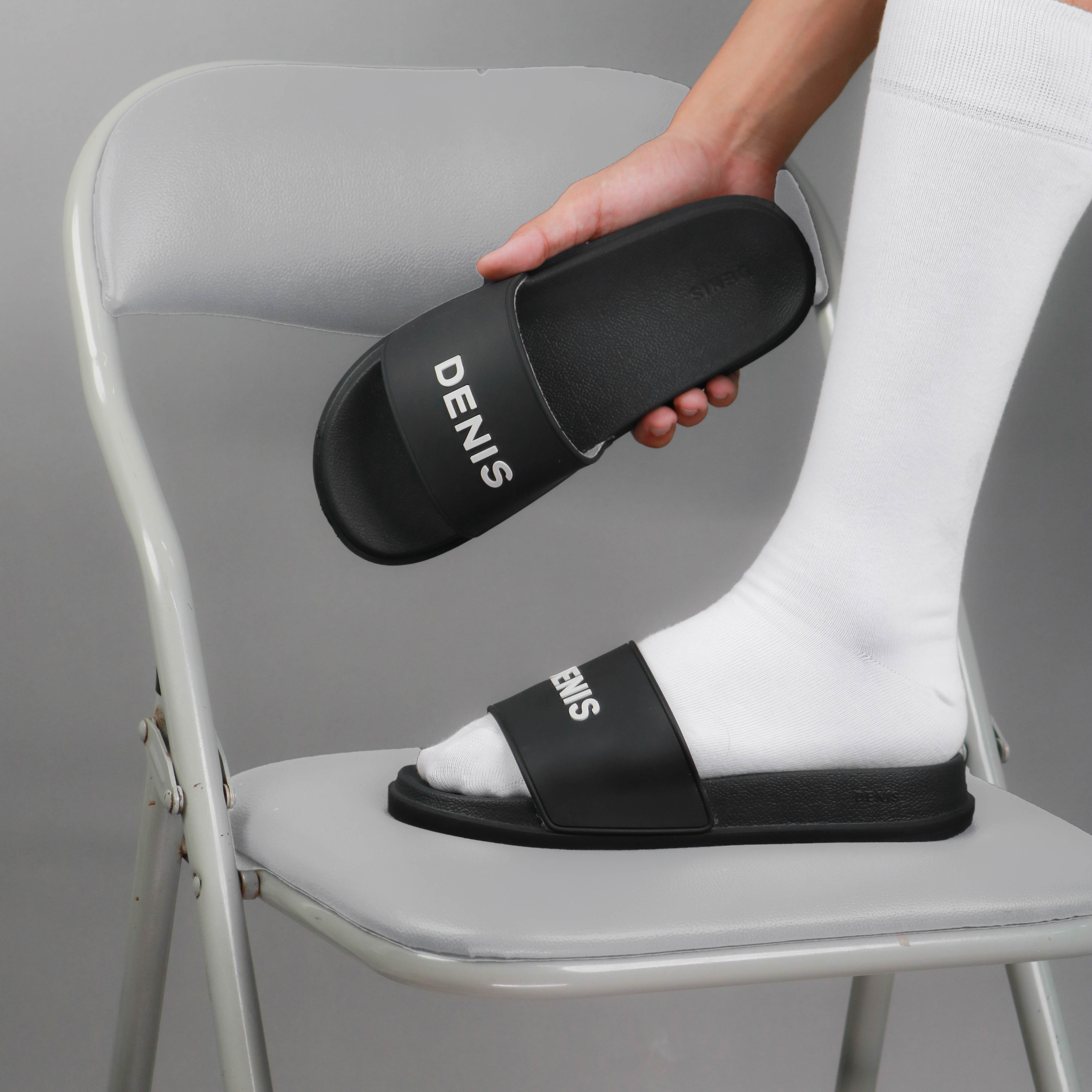 DENIS - Dép quai ngang unisex Nam Nữ Slipper màu đen chữ trắng đế cao 3,5cm - DN01 | Shopee Việt Nam