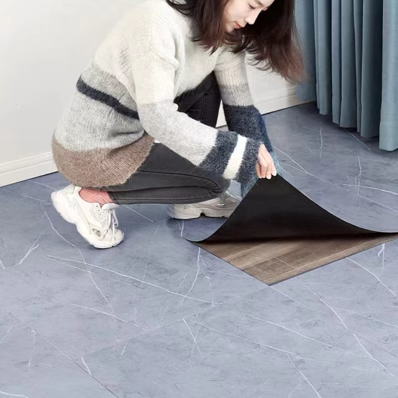 Miếng dán lót sàn nhà tiện lợi NAGO. Dán sàn vân đá chất liệu PVC, kích ...