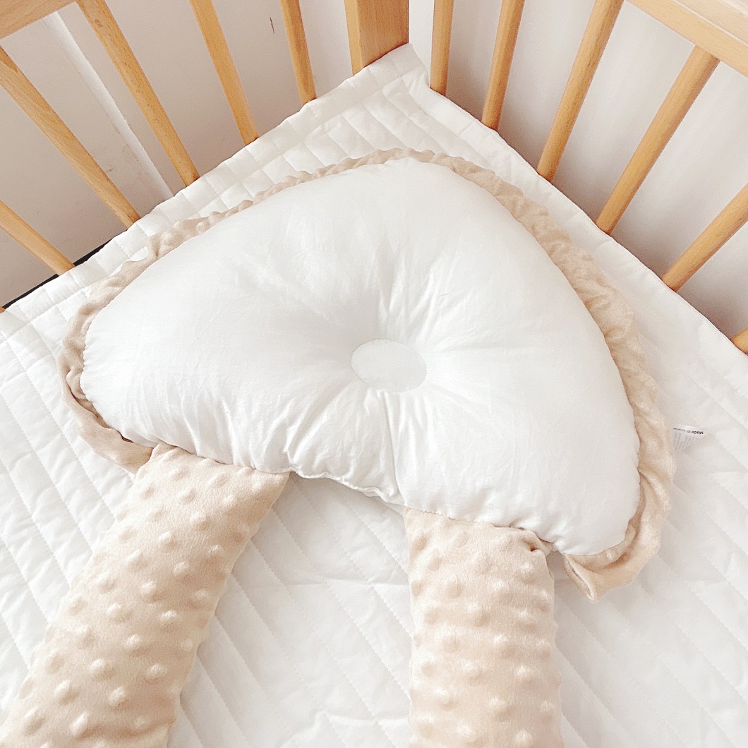 Gối chữ U cho bé sơ sinh Kidsworld,chống giật mình chống méo đầu vải nhung thêu/in giúp bé ngủ ...